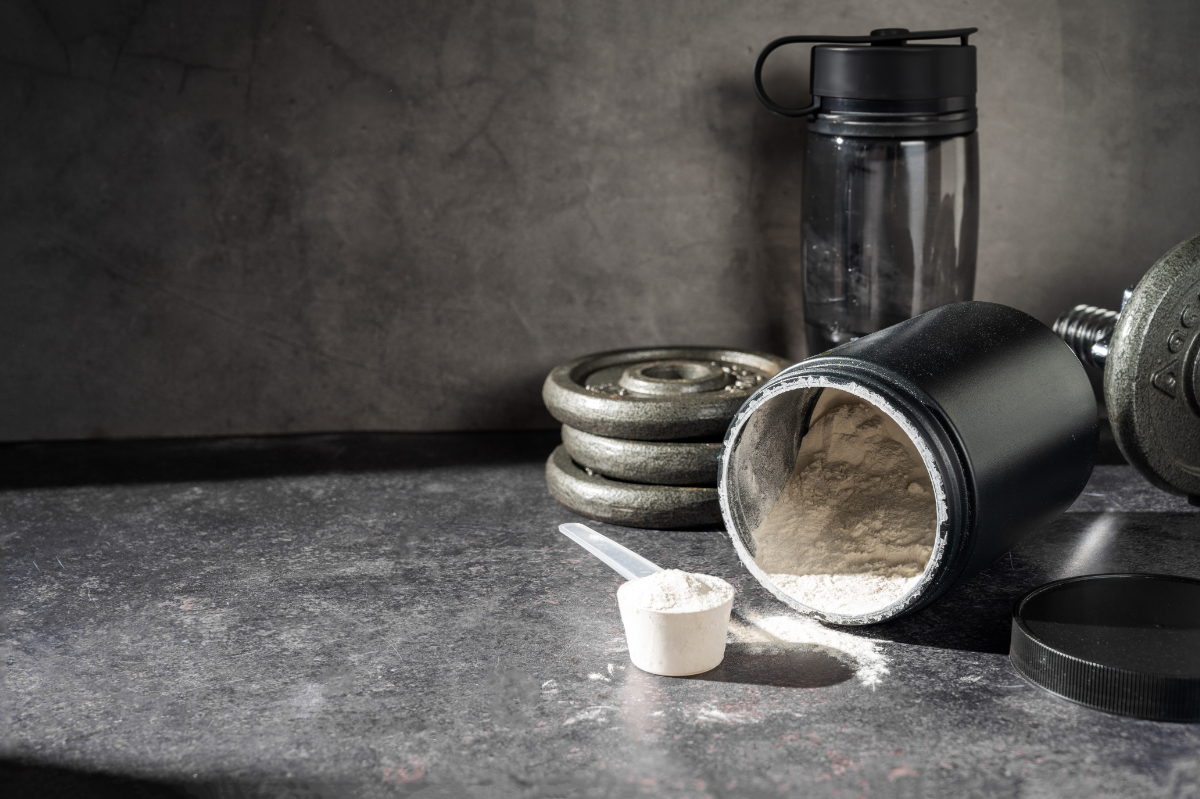 EAAの効果と飲むタイミング｜BCAA・プロテイン・クレアチンとの違いも解説